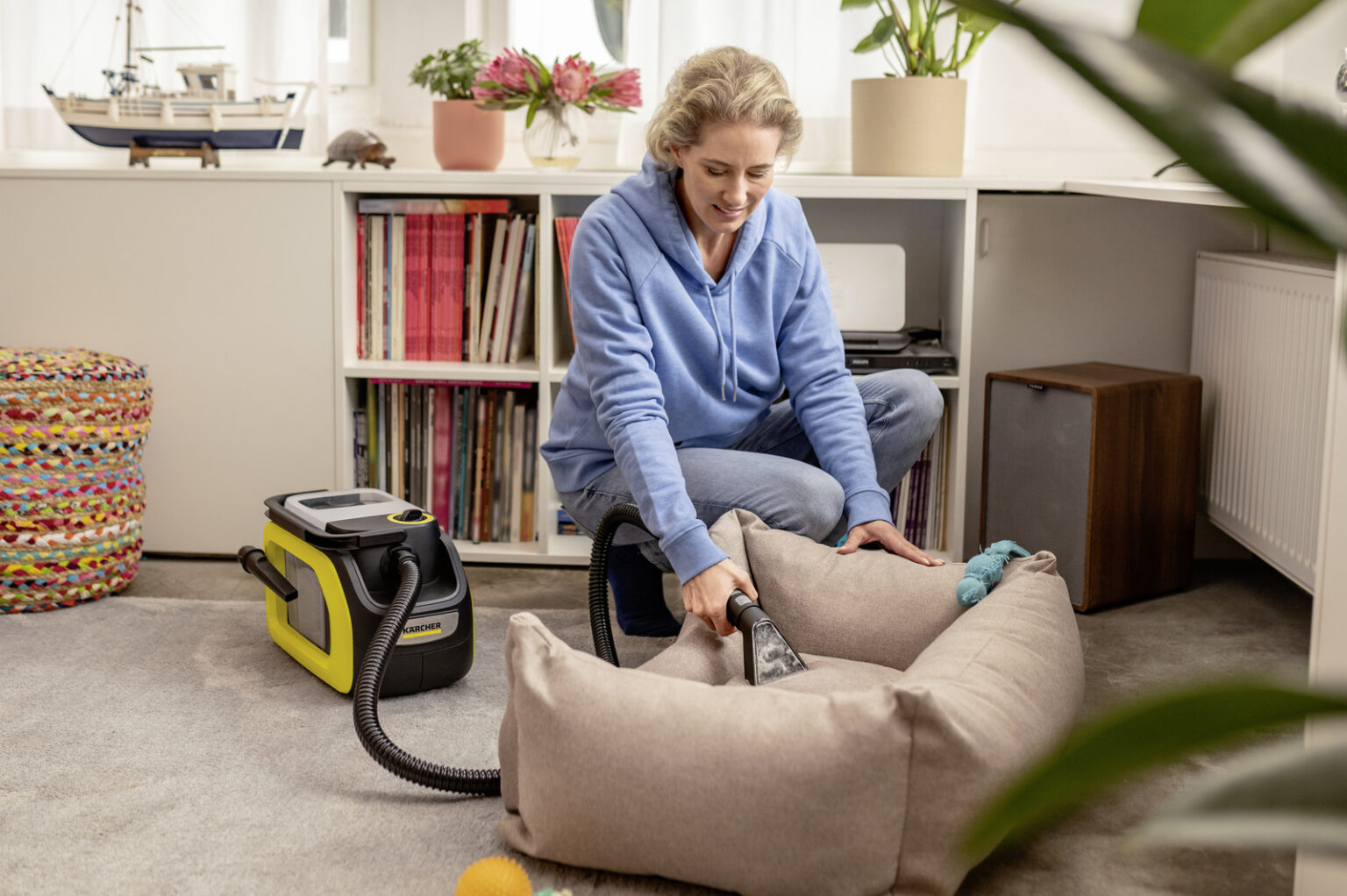 Karcher SE3-18 Compact Battery Spot Cleaner - Cleaning Clinic